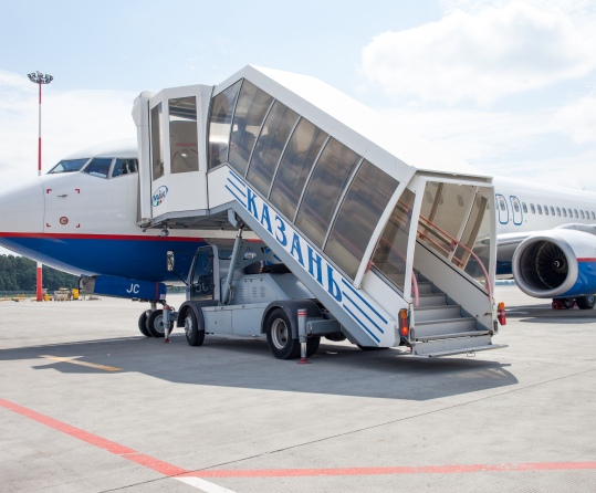 Self-Propelled Telescoping Passenger Stairs, passenger stairs for ...